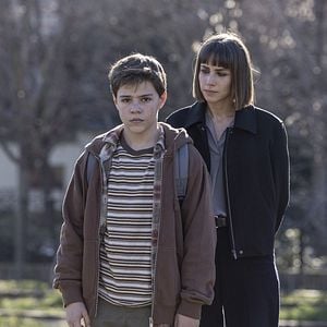 Invisible - Serie 2023 - SensaCine.com