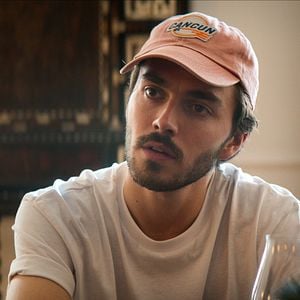 Nuevos ricos - Película 2023 - SensaCine.com