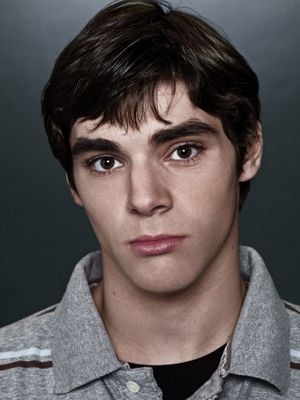 RJ Mitte - SensaCine.com