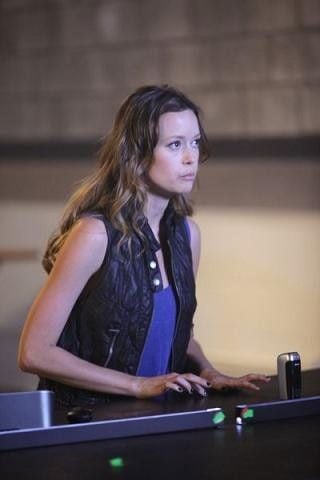 The Cape The Cape Foto Summer Glau 81 Sobre Un Total De 84