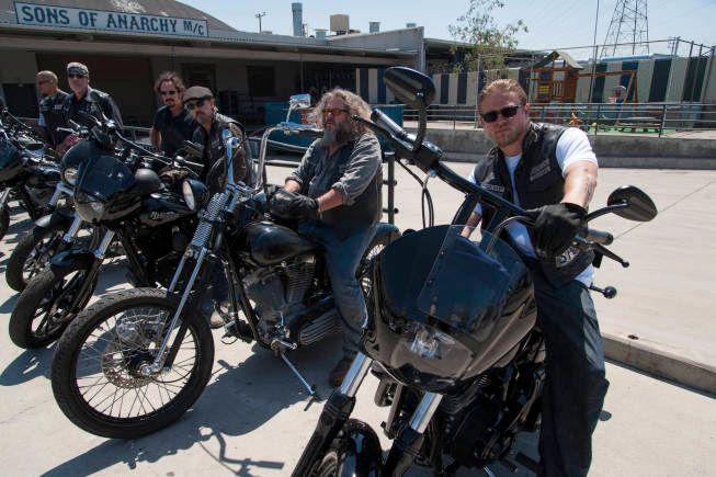 Foto de Charlie Hunnam - Hijos de la anarquía : Foto David Labrava, Ron ...