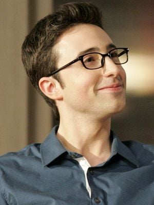 Josh Zuckerman - SensaCine.com