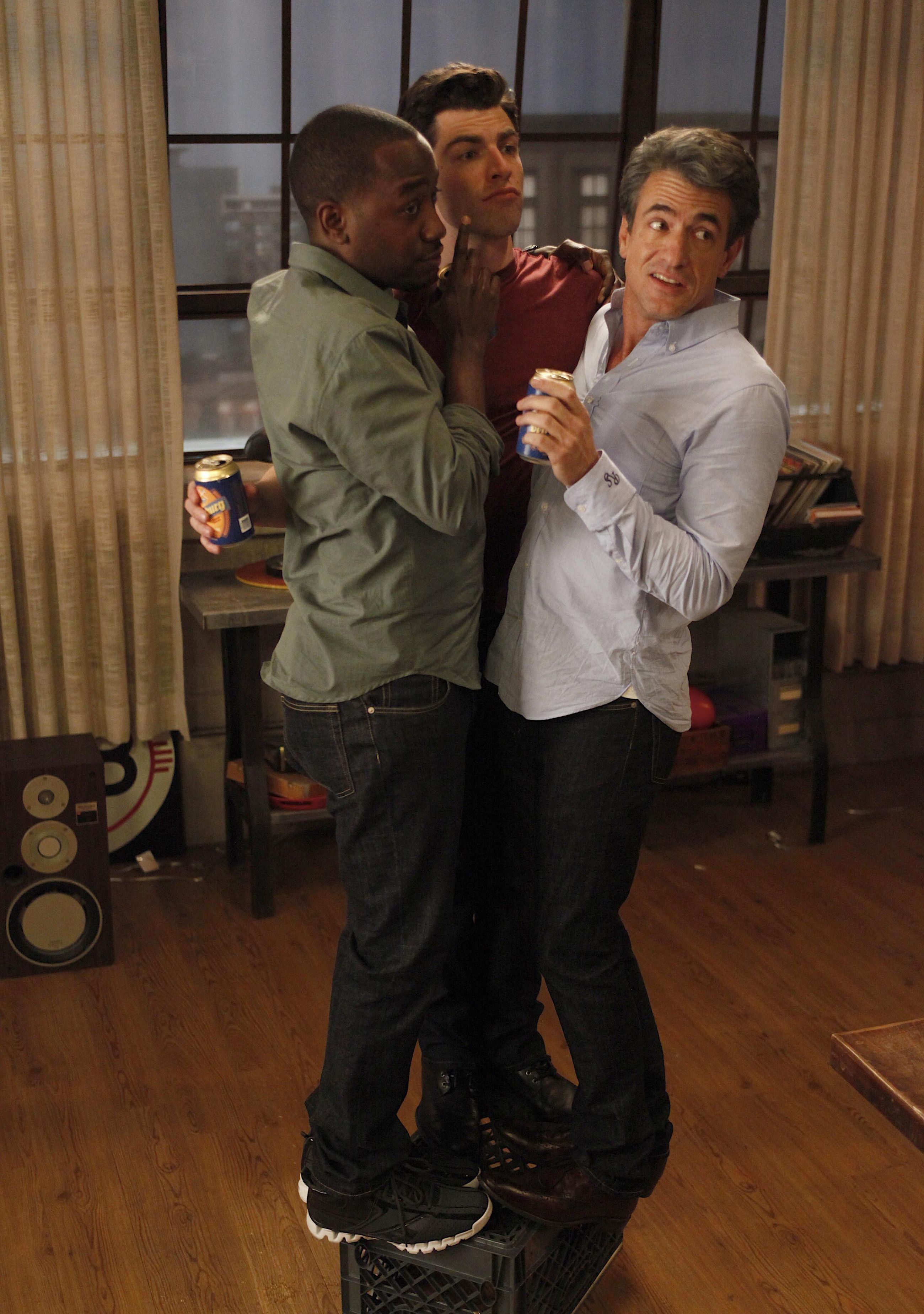 Foto de Dermot Mulroney - Foto Dermot Mulroney, Lamorne Morris, Max ...