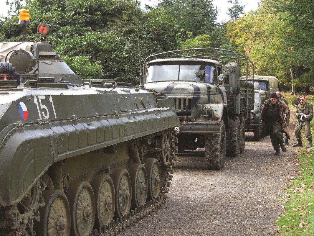 Foto de la película Mercenaries - Foto 3 por un total de 7 - SensaCine.com