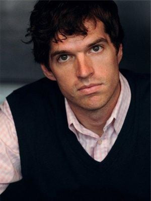 Timothy Simons - SensaCine.com