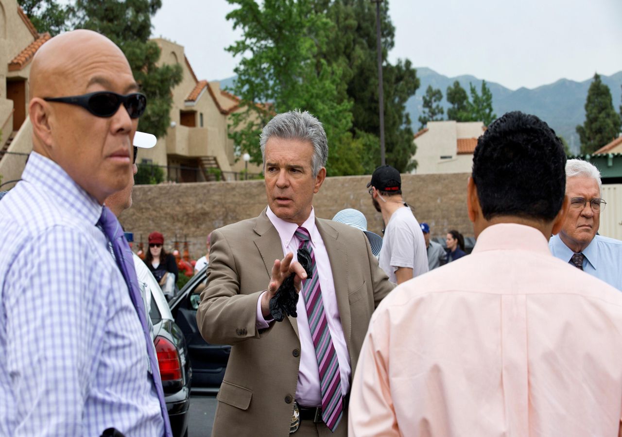 Foto de Michael Paul Chan - Foto Anthony John Denison, G.W. Bailey ...