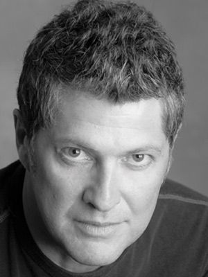 Dominic Philie - SensaCine.com