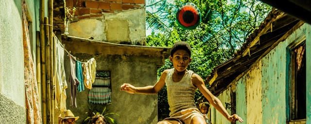 Pelé, el astro carioca del balón, tendrá su biopic - Noticias de cine ...