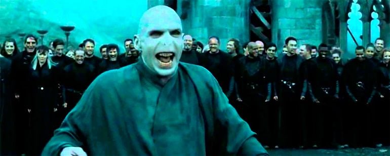 'Harry Potter': Ralph Fiennes habla por fin sobre esa risa de Voldemort ...