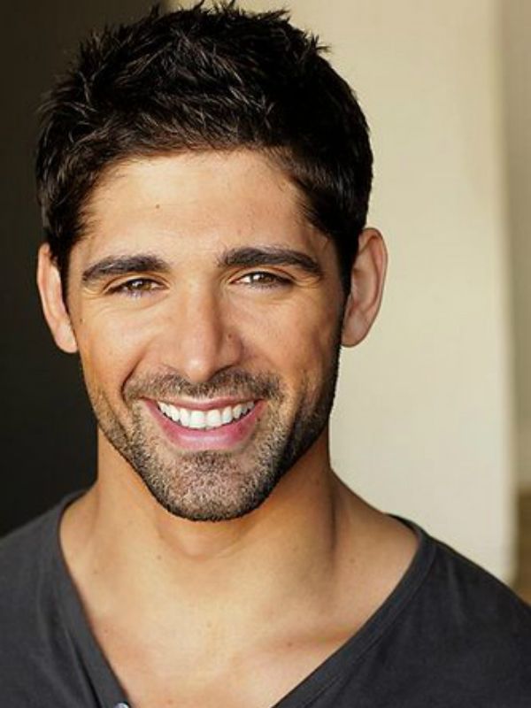 Bren Foster - SensaCine.com