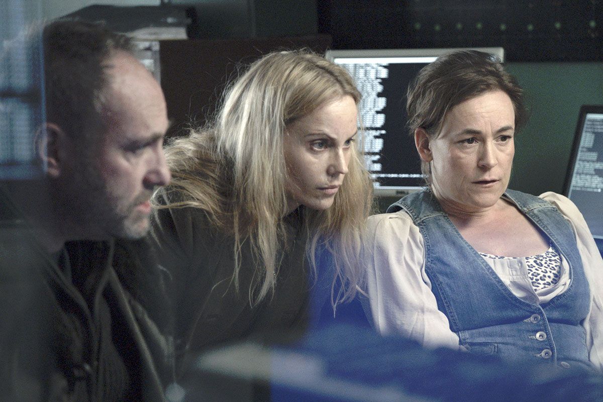 Bron / Broen / The Bridge (2011) : Foto Kim Bodnia, Sofia Helin, Julie ...