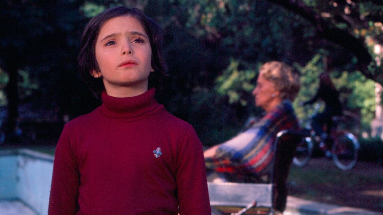 Foto de la película Cría Cuervos - Foto 9 por un total de 16 ...