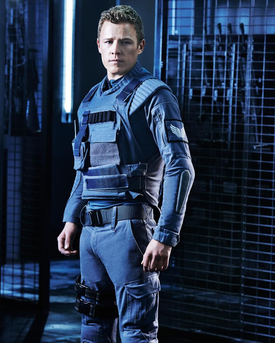 Dominion : Foto Christopher Egan - Foto 157 sobre 165 - SensaCine.com