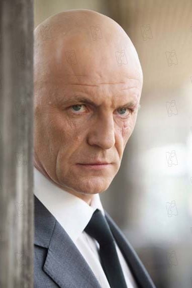 James Faulkner - SensaCine.com