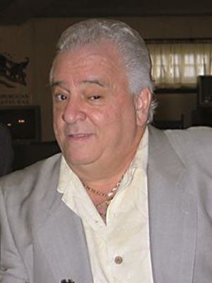 Vinny Vella Jr - SensaCine.com