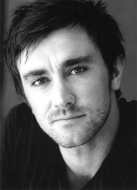 Josh McConville - SensaCine.com