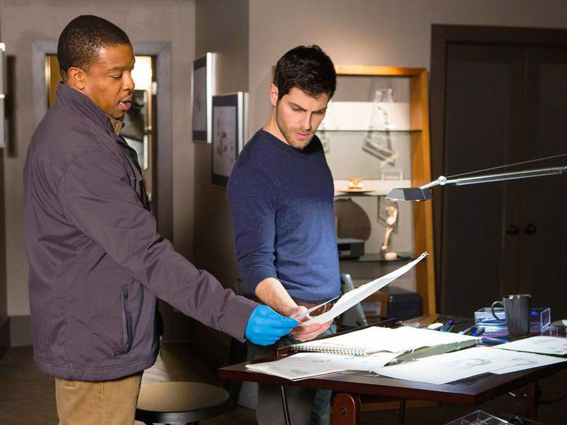 Foto de Russell Hornsby - Foto David Giuntoli, Russell Hornsby - Foto ...