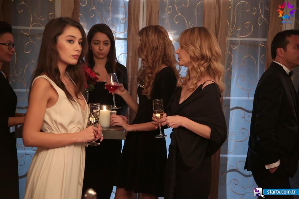 Kara Sevda (Amor eterno): Foto - 484 sobre un total de 568 - SensaCine.com