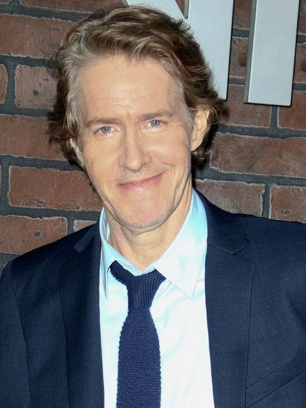 J.C. MacKenzie - SensaCine.com