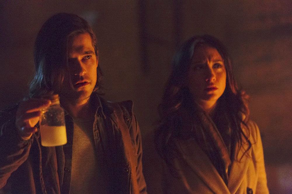 Foto de Jason Ralph - Foto Jason Ralph, Stella Maeve - SensaCine.com