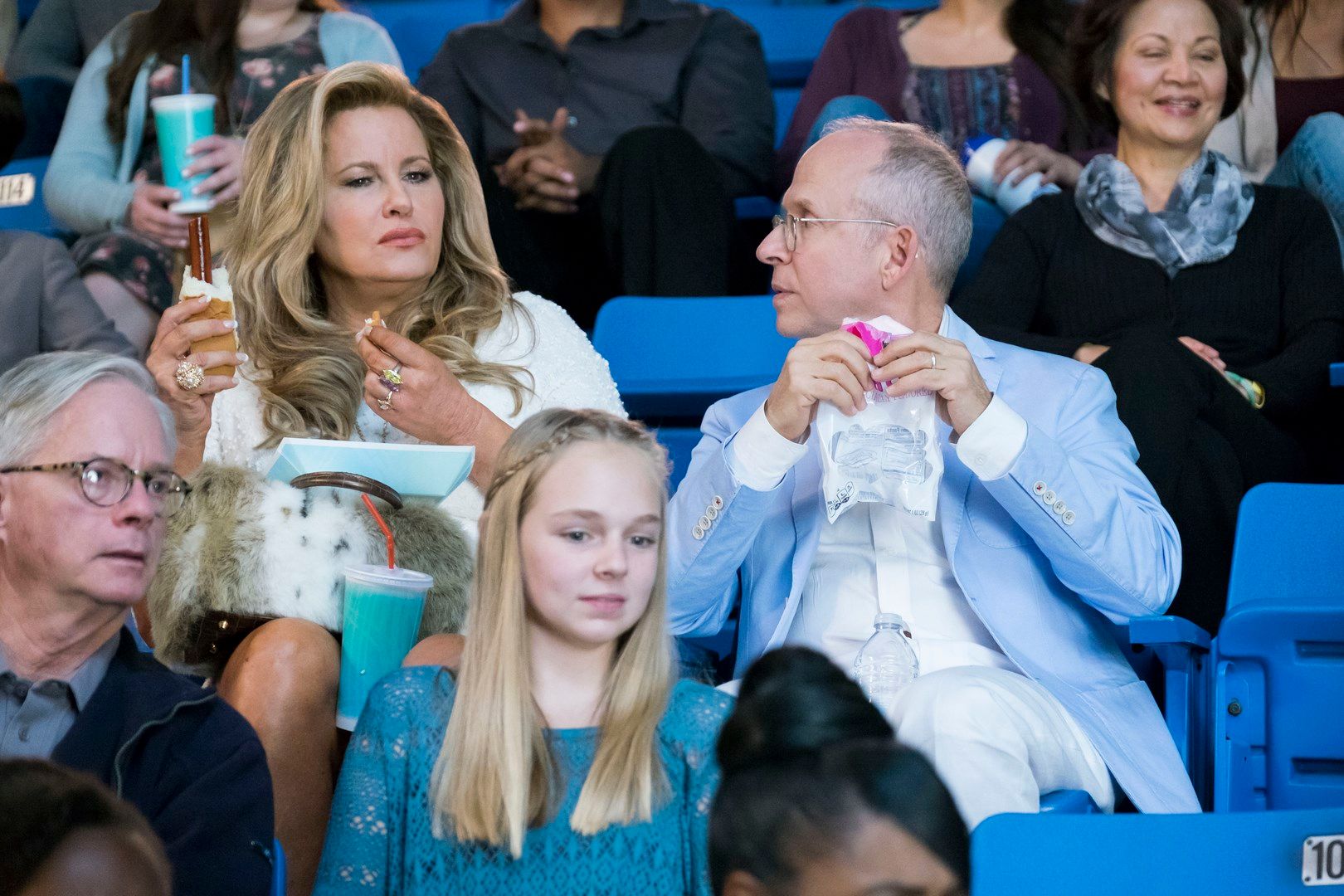 Foto de Jennifer Coolidge - Mascots : Foto Bob Balaban, Jennifer ...