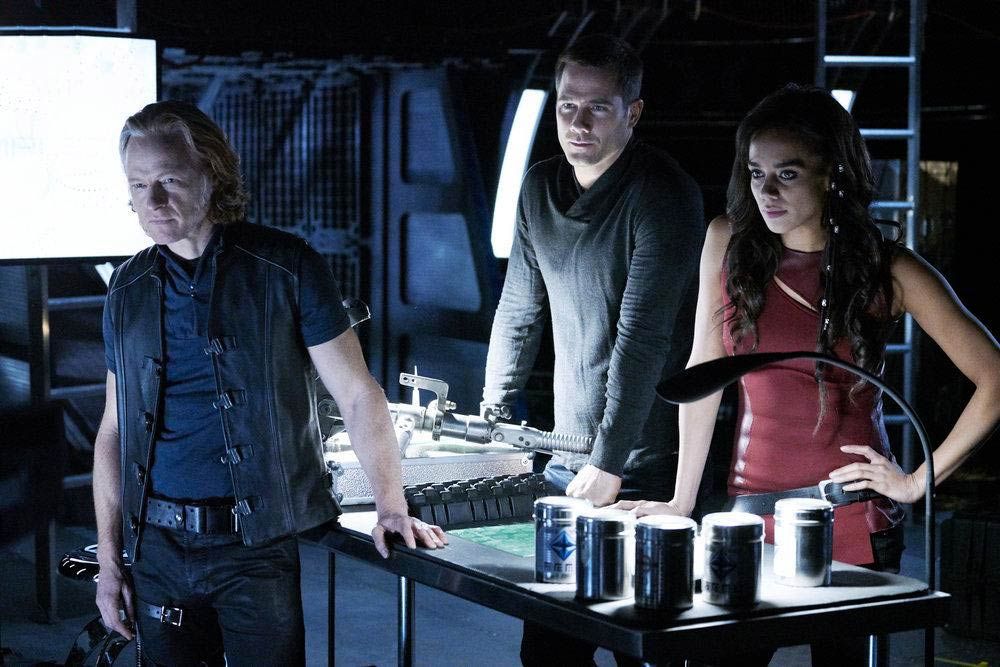Killjoys : Killjoys : Foto Patrick Garrow, Hannah John-Kamen, Luke ...