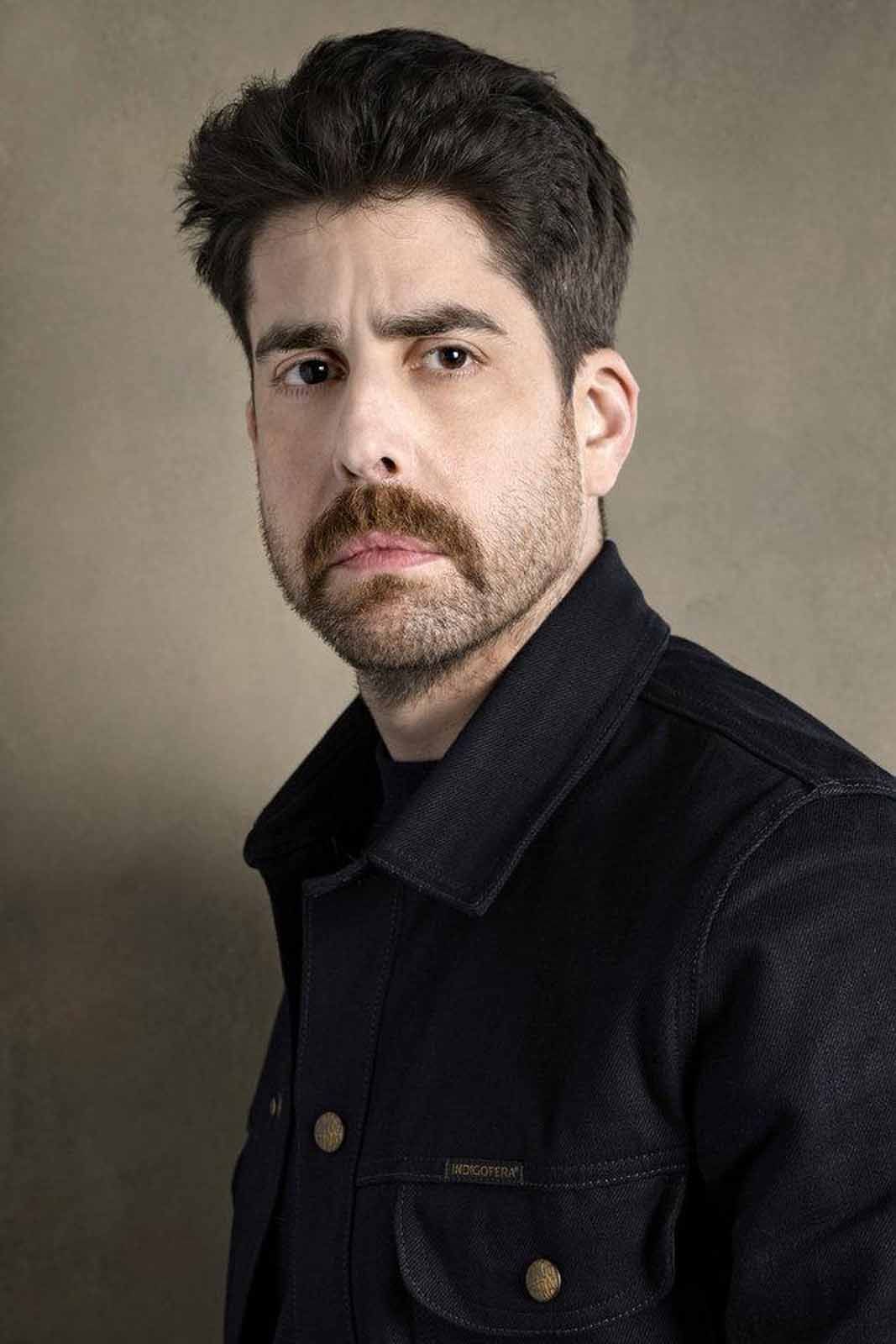 Taken (2017) : Foto Adam Goldberg - Foto 71 sobre 147 - SensaCine.com