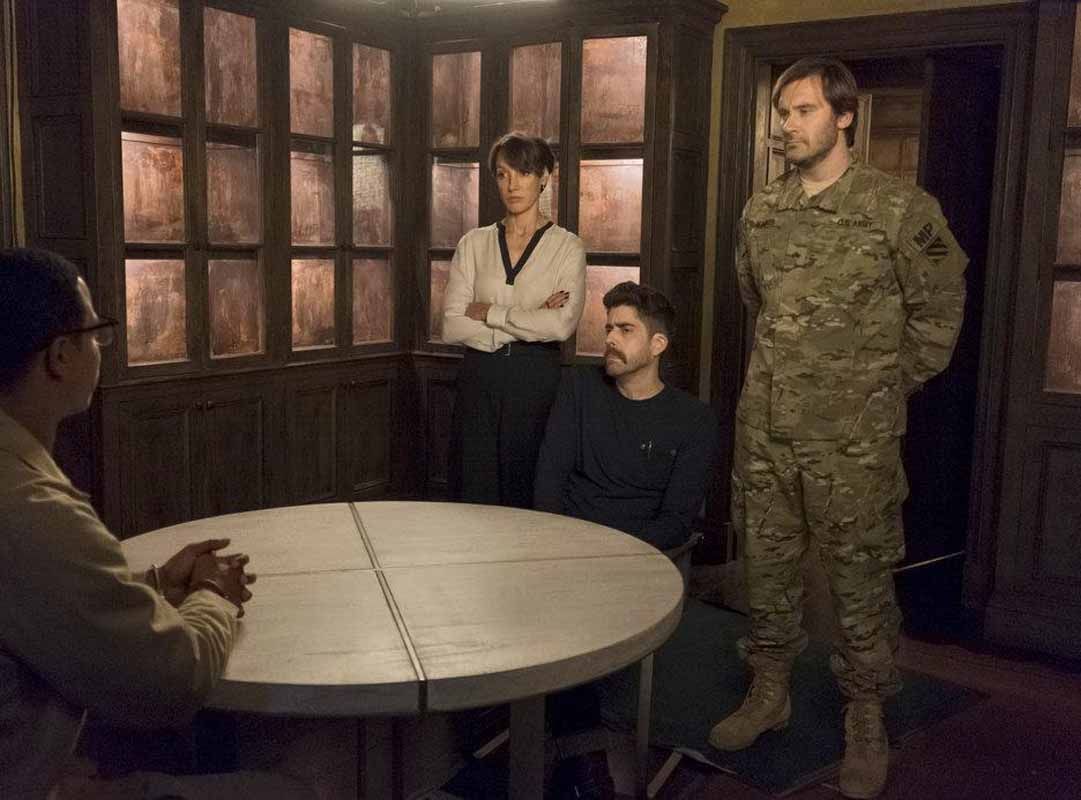 Foto de Adam Goldberg - Taken (2017) : Foto Clive Standen, Jennifer ...