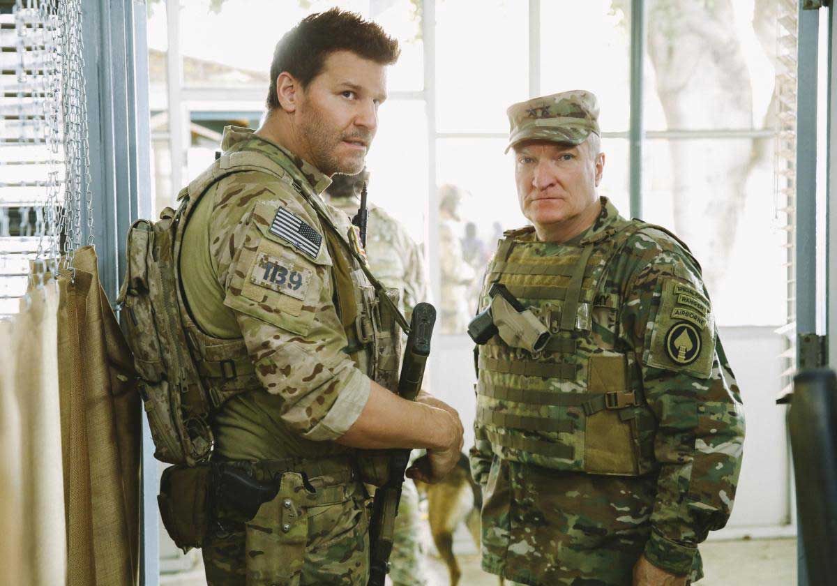Foto de David Boreanaz - SEAL Team : Foto Dennis Cockrum, David ...