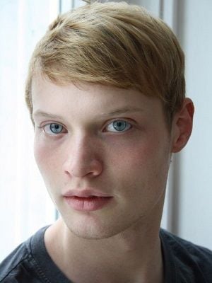 Alexander Wolf - SensaCine.com