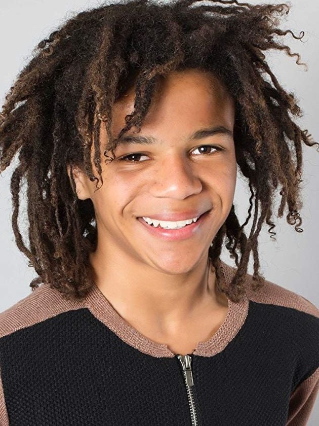 Kamil Ellis - SensaCine.com