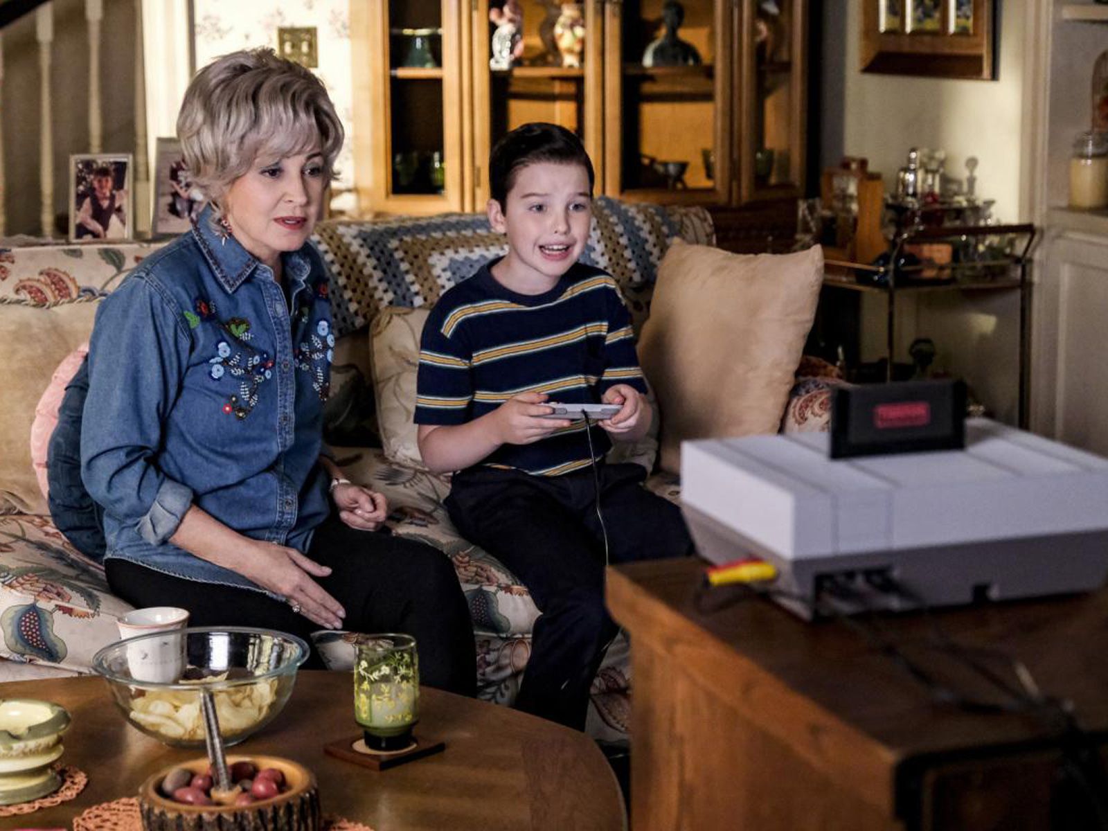 El joven Sheldon : El joven Sheldon : Foto Iain Armitage, Annie Potts ... El joven Sheldon : El joven Sheldon : Foto Iain Armitage, Annie Potts ...
