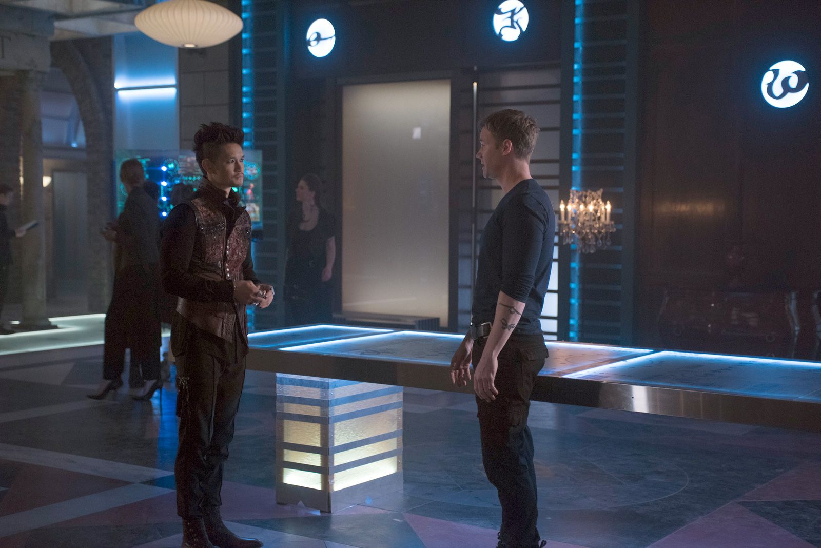 Foto de Steve Byers - Shadowhunters : Foto Steve Byers, Harry Shum Jr ...