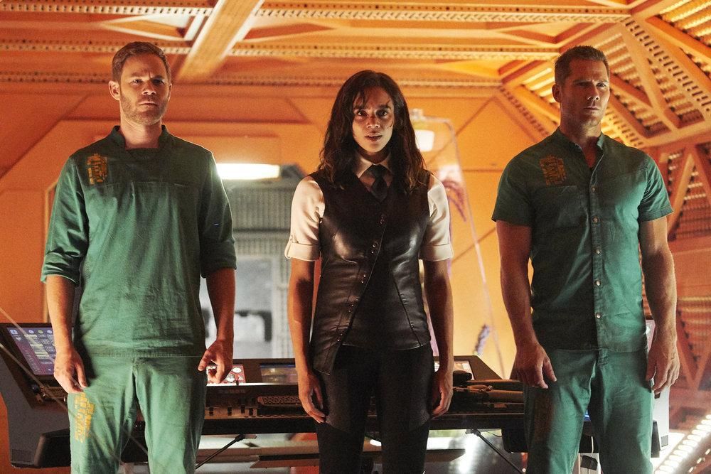 Foto de Aaron Ashmore - Killjoys : Foto Hannah John-Kamen, Luke ...