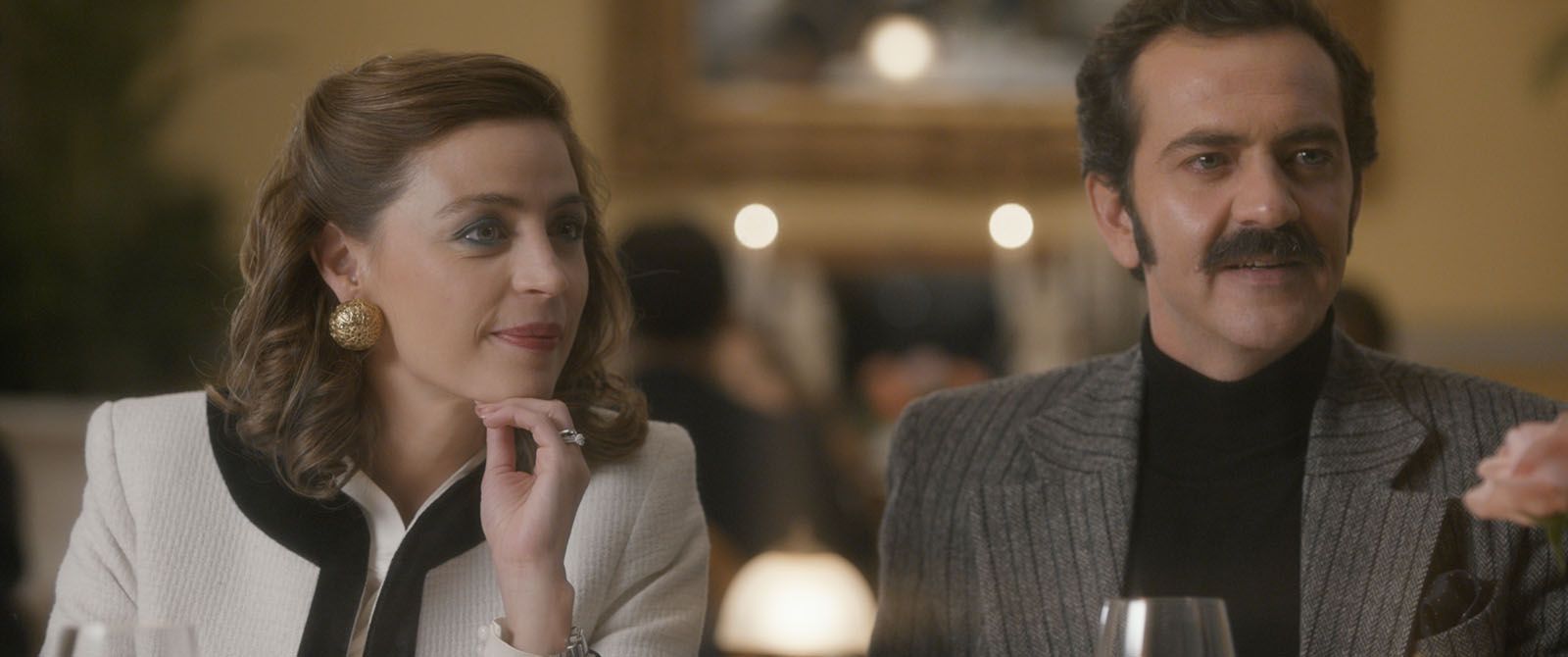 Foto de Ilse Salas - Las niñas bien : Foto Ilse Salas, Flavio Medina - Foto 10 de 24 - SensaCine.com