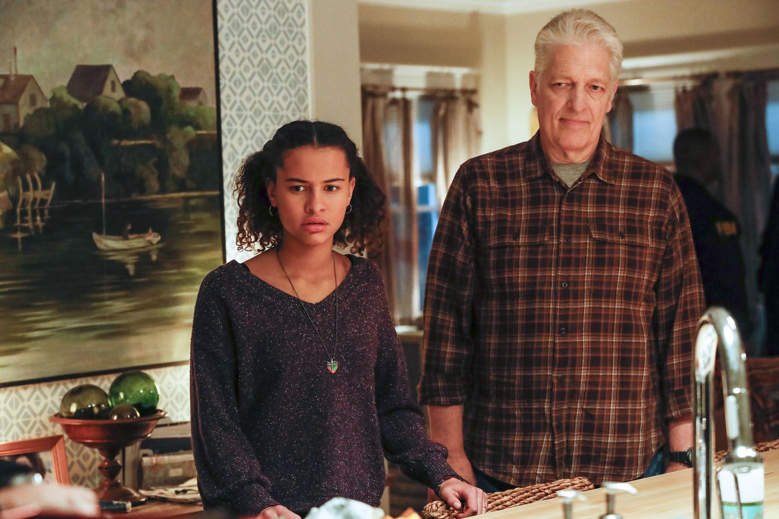 Emergence : Emergence : Foto Clancy Brown, Ashley Aufderheide - Foto 3 ...