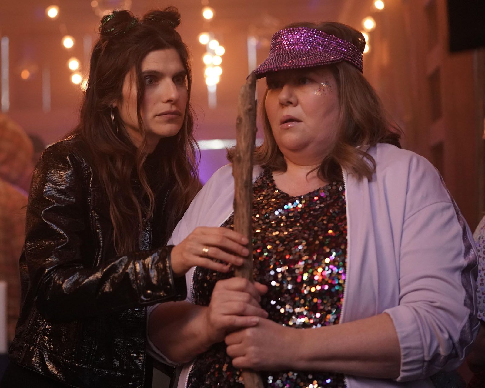 Bless This Mess : Bless This Mess : Foto Lake Bell, Lisa Linke - Foto ...