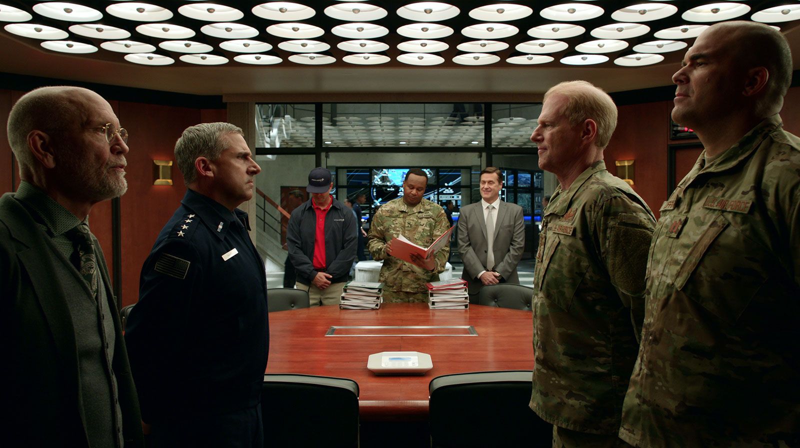 Space Force : Space Force : Foto Steve Carell, Brandon Molale, John ...