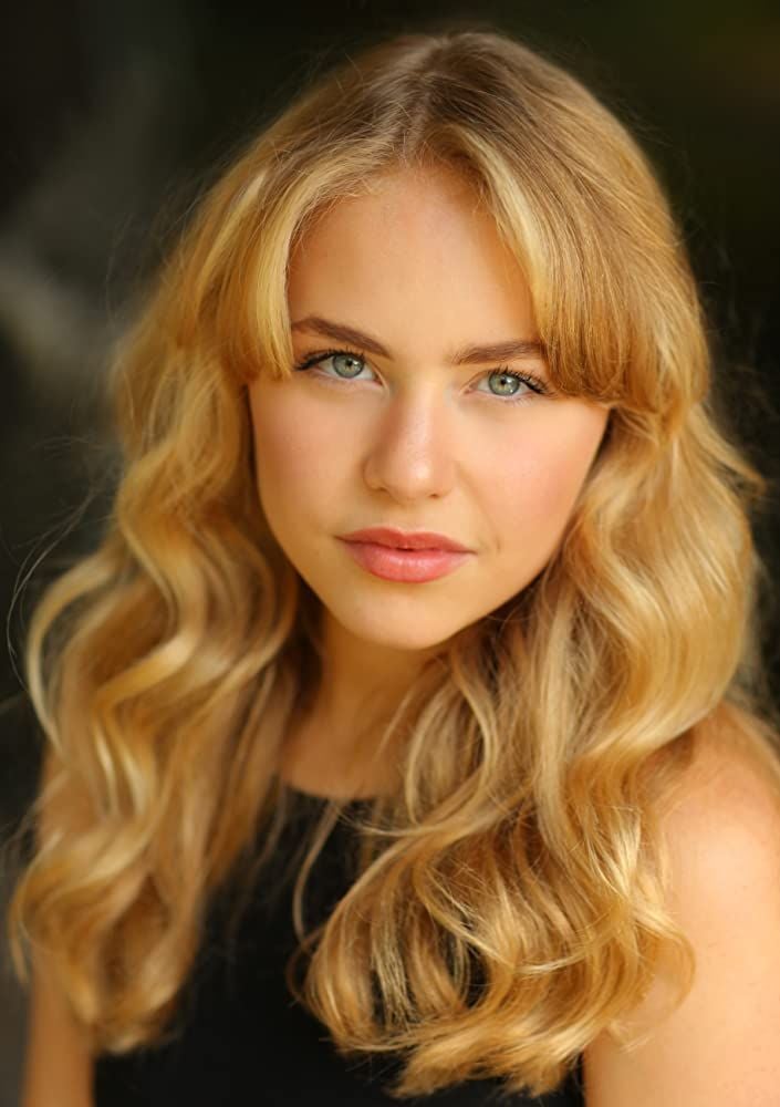 Eve Austin - SensaCine.com