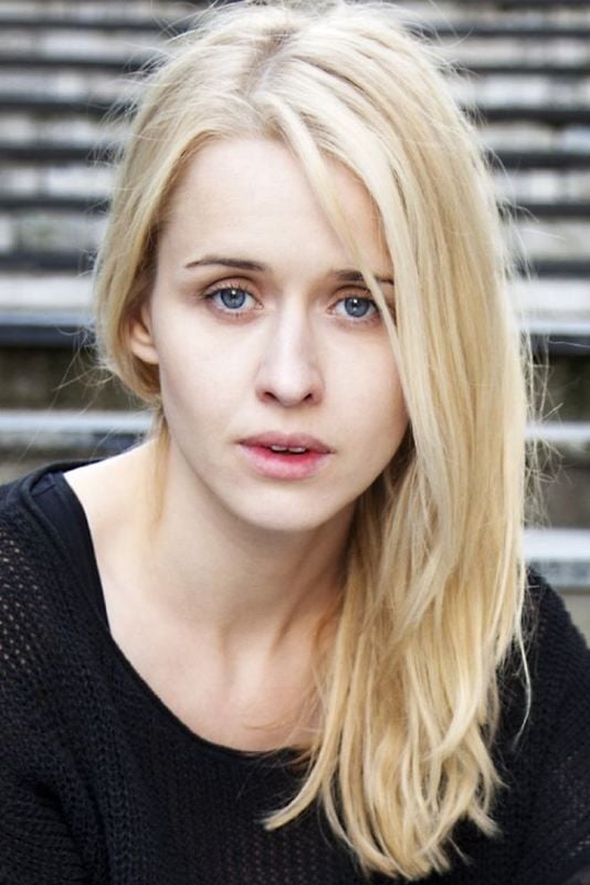 Lisa Henni - SensaCine.com