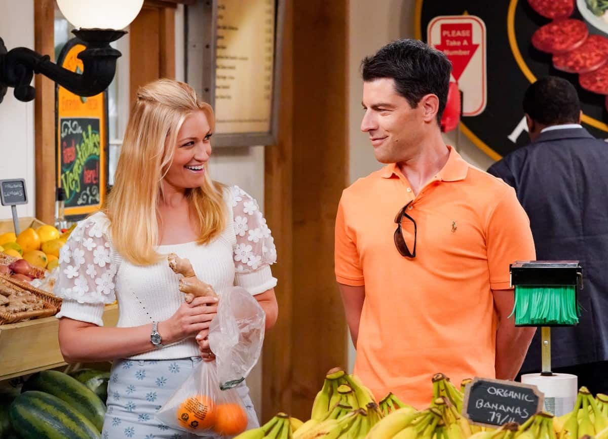 Foto de Beth Behrs - The Neighborhood : Foto Max Greenfield, Beth Behrs ...