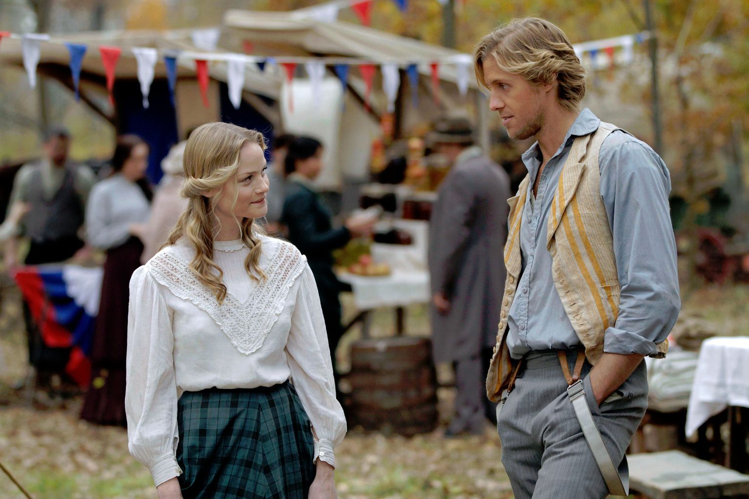 Hatfields & McCoys : Foto Matt Barr, Lindsay Pulsipher - Foto 9 sobre ...