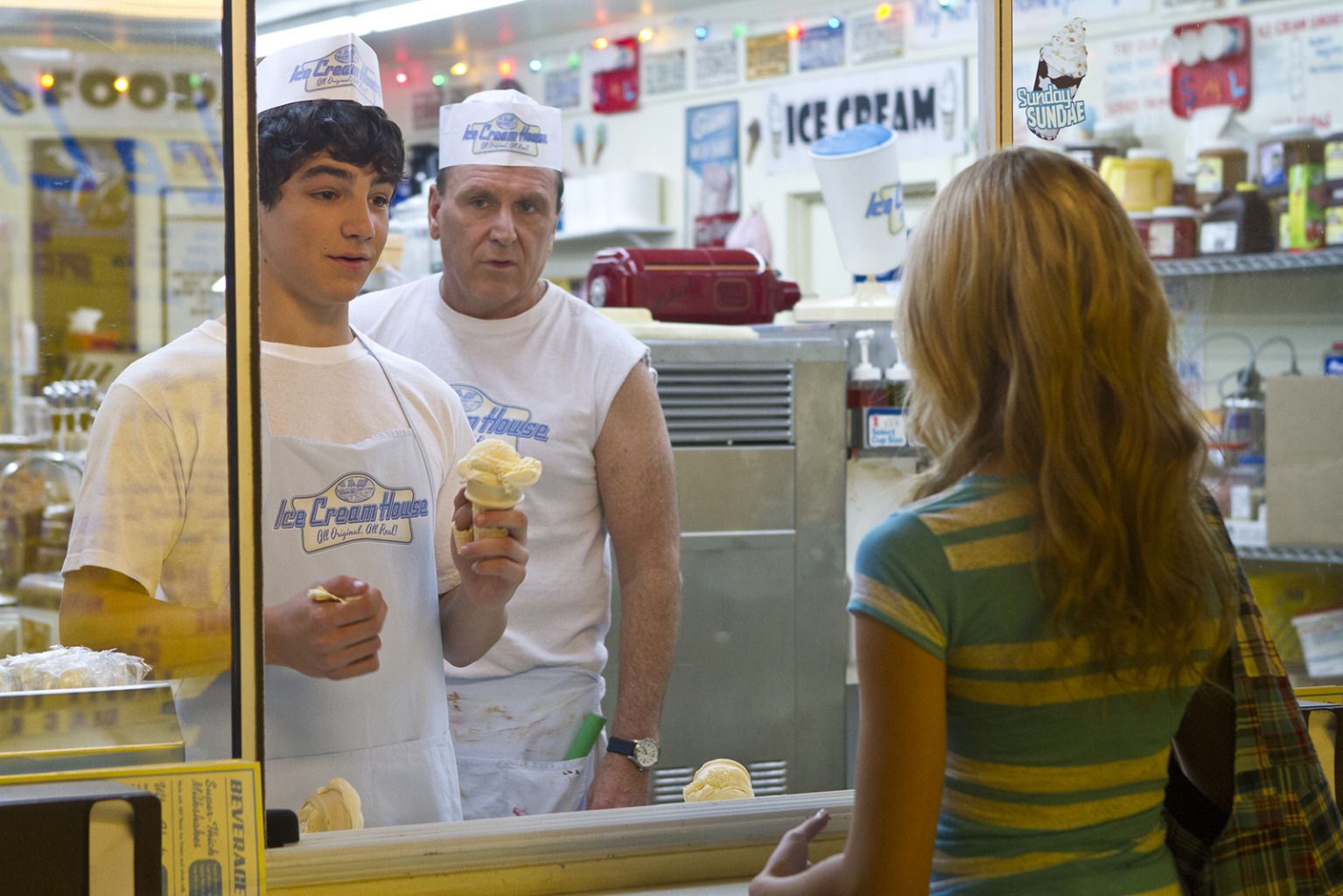 Foto de Halston Sage - Niños grandes 2 : Foto Halston Sage, Colin Quinn ...