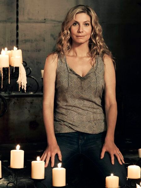 Revolution (2012) : Couverture magazine Elizabeth Mitchell - Foto 148 ...