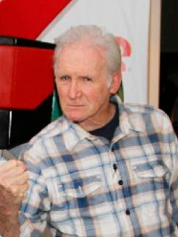 Mike Bell - SensaCine.com