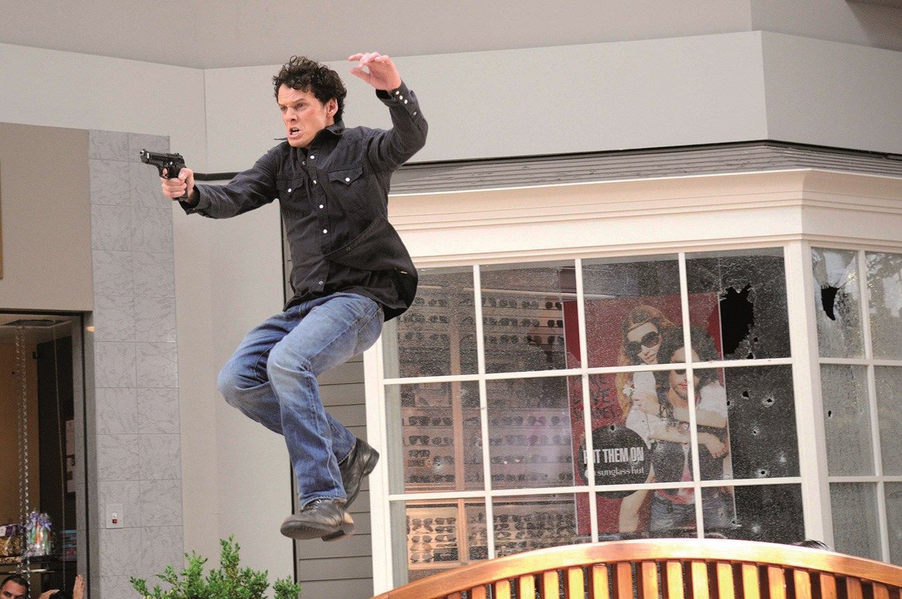 Foto de Anton Yelchin - Odd Thomas: cazador de fantasmas : Foto Anton ...