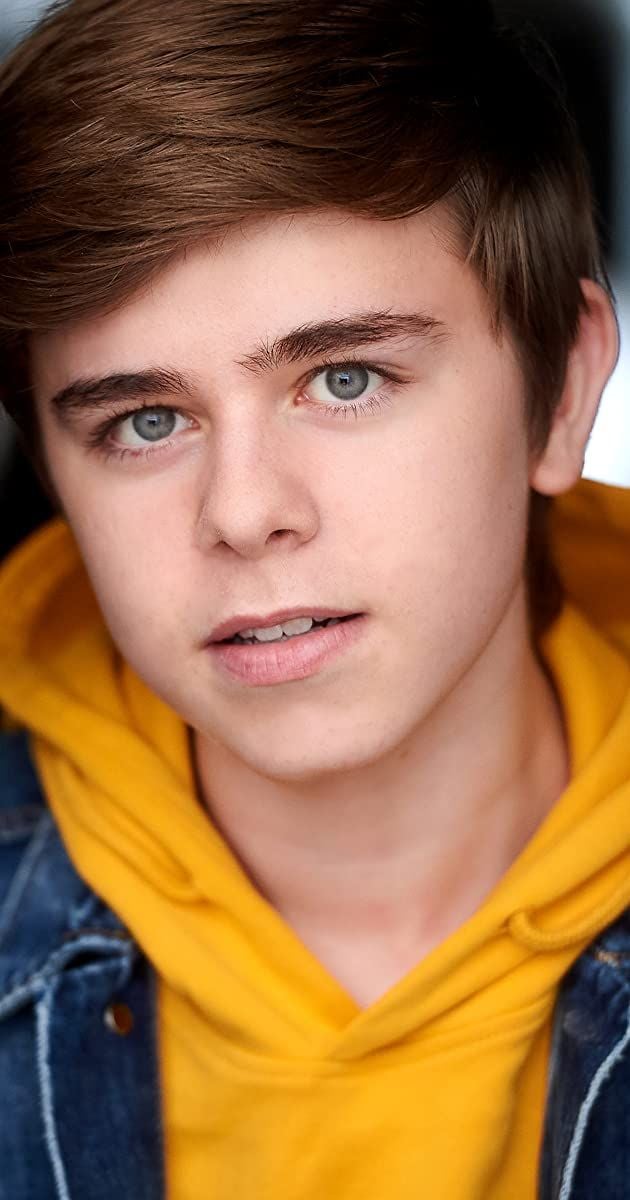 Alexander Elliot - SensaCine.com