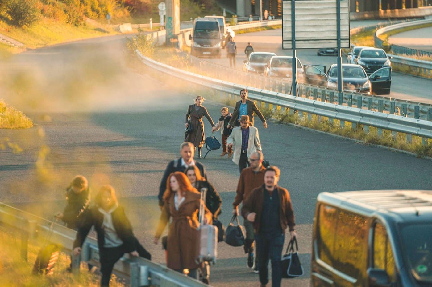 Foto de Taylor Fay - Foto Joanne Froggatt, Samir Boitard, Taylor Fay ...