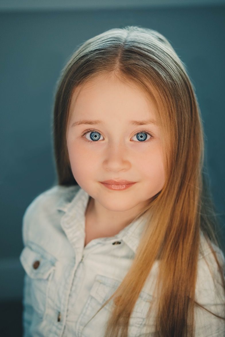 Evelyn Burke - SensaCine.com