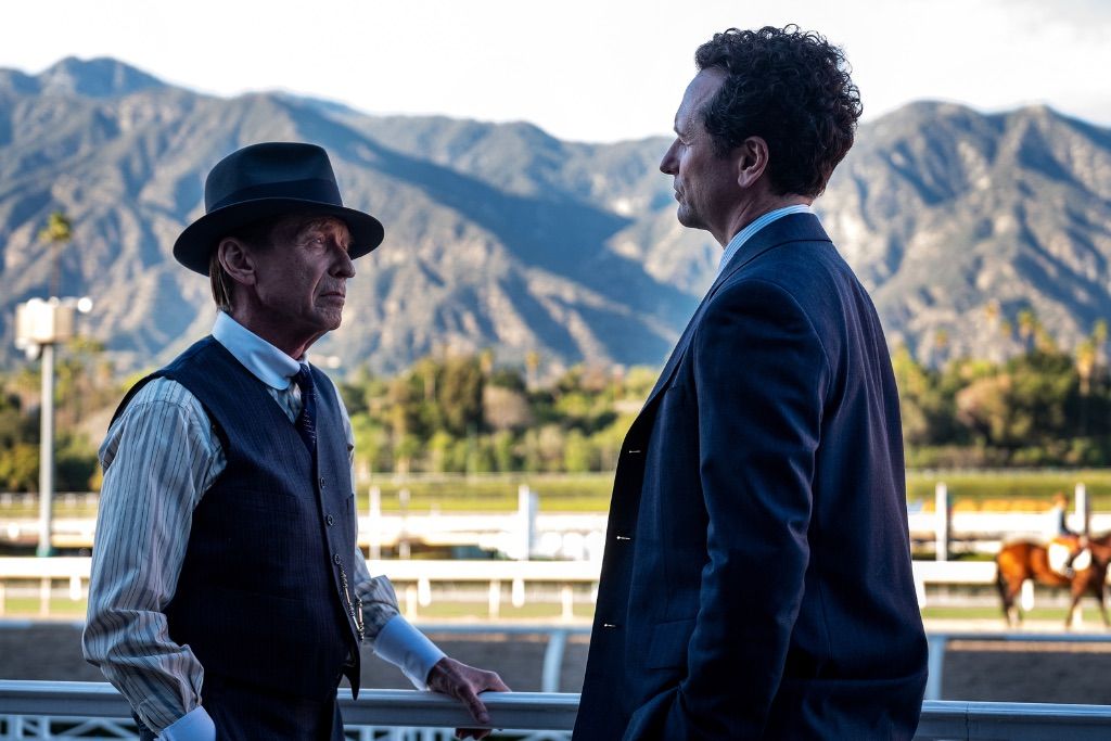 Foto de Paul Raci - Foto Paul Raci, Matthew Rhys - Foto 3 de 5 ...